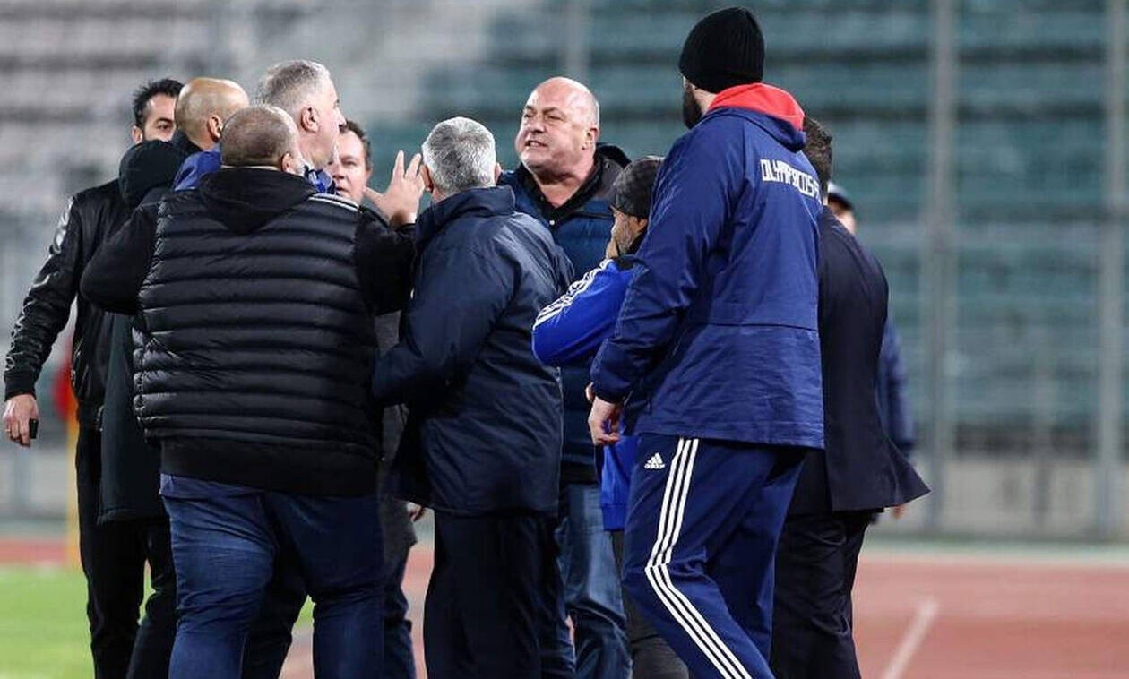 Επίθεση Καραπαπά σε Μπέο για τη συνέντευξη στο Metropolis 95.5