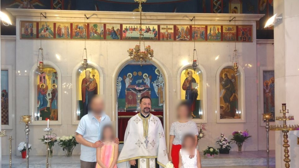 Αυτός είναι ο Χανιώτης ιερέας που πυροβολήθηκε στην ελληνική εκκλησία