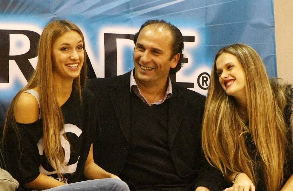 O Μπάνε Πρέλεβιτς ποζάρει με τις κόρες του και μπάλες μπάσκετ!