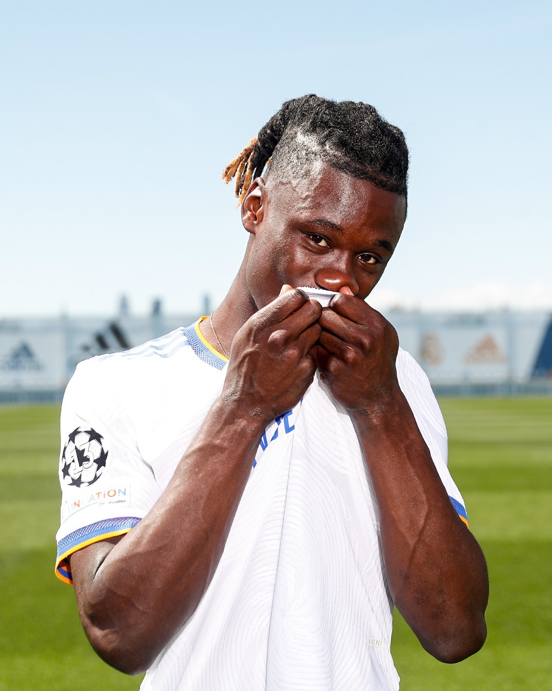 Καμαβινγκά: «Έπρεπε να αποδράσω από τον πόλεμο μαζί με την οικογένεια μου»