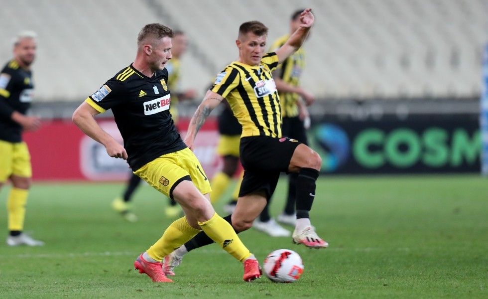 Μόνο ασπρόμαυρες φωτογραφίες στον αγώνα Άρης-ΑΕΚ