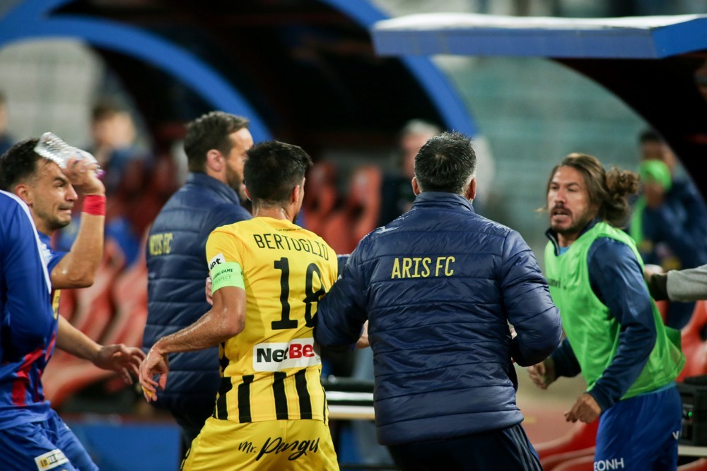 Με το άρθρο για τιμωρία έδρας 2-4 αγωνιστικές κλήθηκαν Άρης και Βόλος