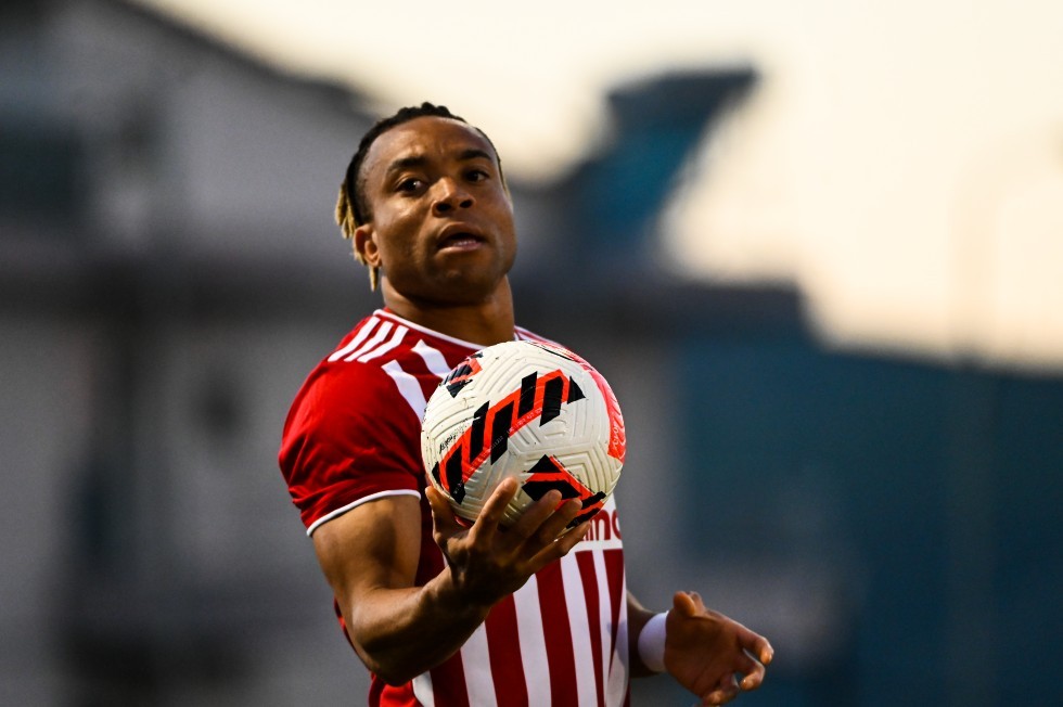 Ενδιαφέρον της Αλ Αχλί για Κούντε