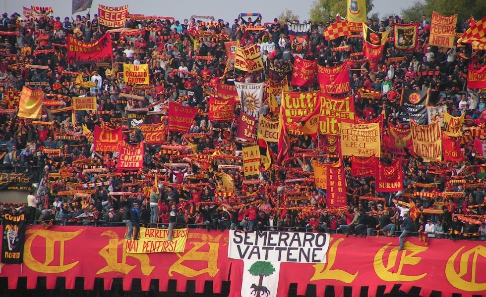 Τιμούν τη μνήμη του Άλκη οι οπαδοί της Λέτσε: «Άλκη ζεις»