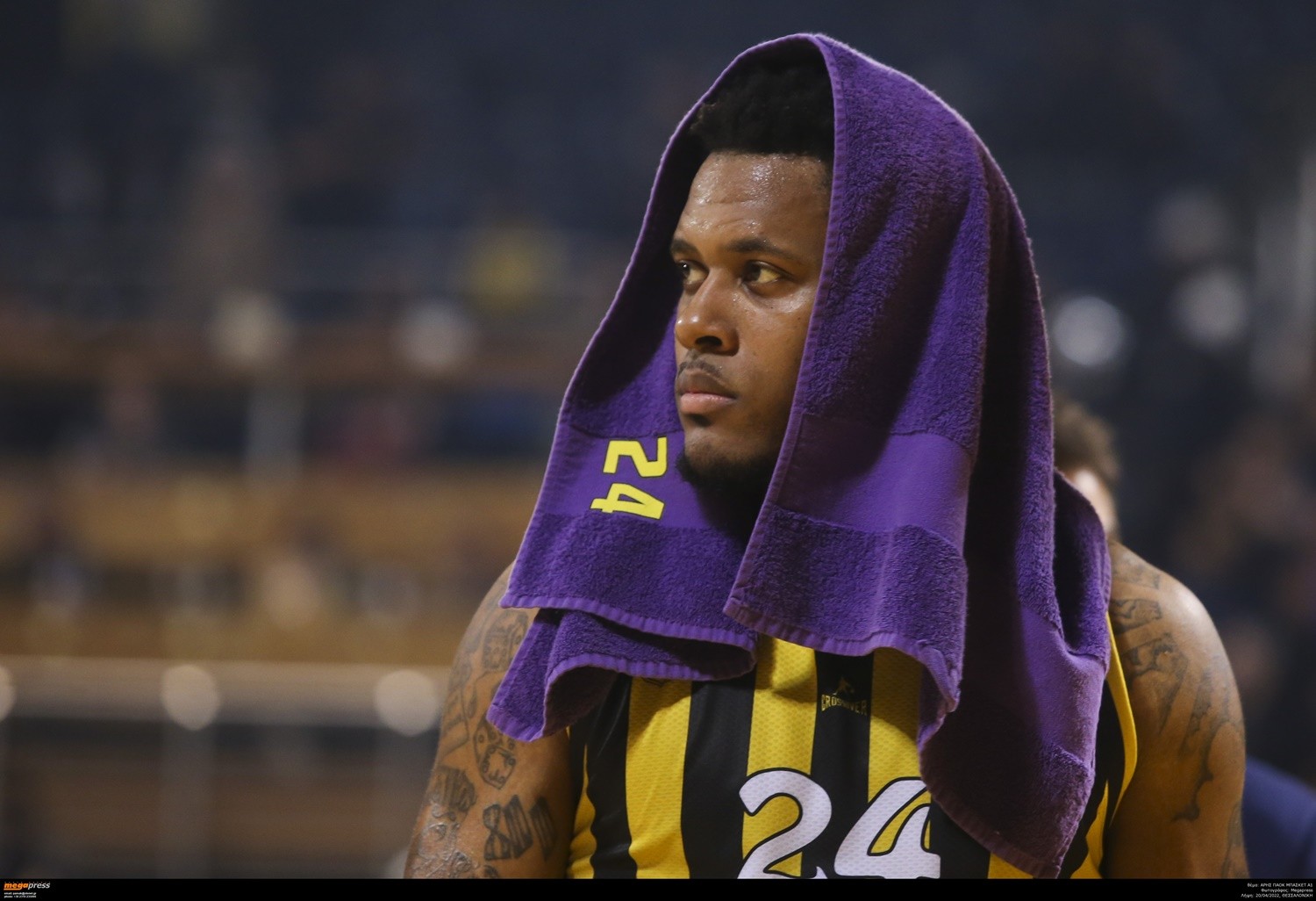 Δύσκολες ώρες για τον Τζέιμς Κέλι