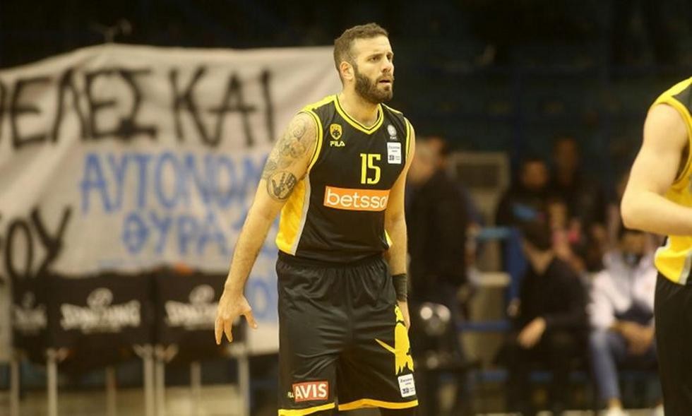 Παππάς: «Υπέροχη πρωτοβουλία του ΚΚΕ για τον Μητροπάνο»