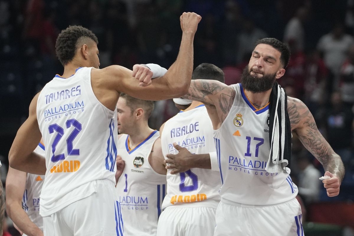 Το σήκωσε και στο μπάσκετ η Ρεάλ Μαδρίτης