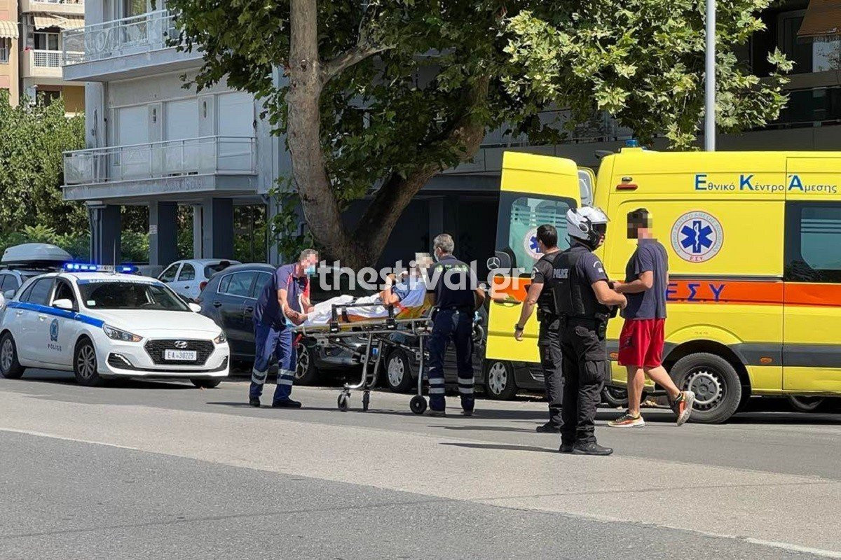 Θεσσαλονίκη: Σφοδρή σύγκρουση δυο αυτοκίνητων στην παραλιακή – Ένας ...