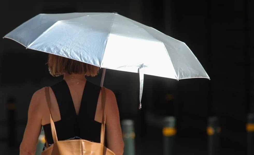 «Καμπανάκι» από τους ειδικούς για καύσωνα το καλοκαίρι, «ίσως φέτος να ...