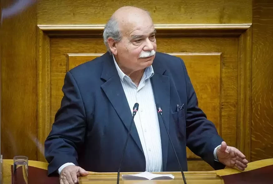 Στο νοσοκομείο ο Νίκος Βούτσης με κολπική μαρμαρυγή