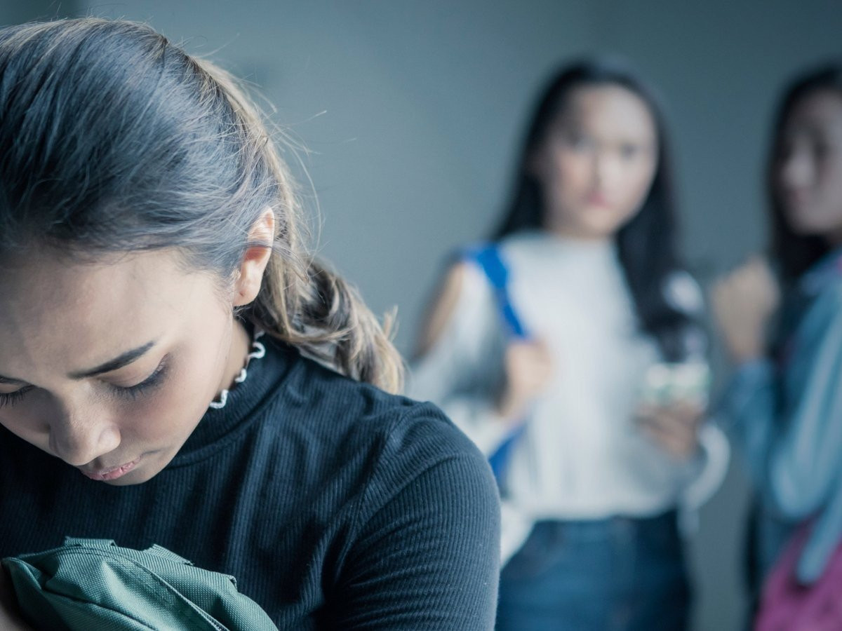 Νέο περιστατικό bullying σε μαθήτρια: Εσπασαν τα γυαλιά της και της ...