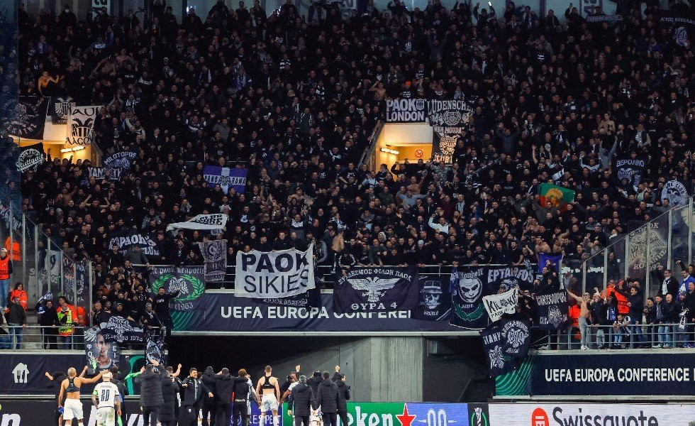 «Ασπρόμαυρο» μήνυμα Σ.Φ. ΠΑΟΚ: «Προστατεύουμε την ΟΜΑΔΑ μας που μας ...