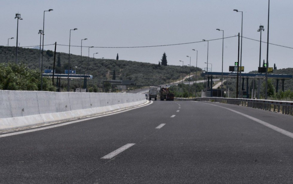 Ανοίγει η εθνική οδός Αθήνας Θεσσαλονίκης - Δείτε πώς καθαρίζεται