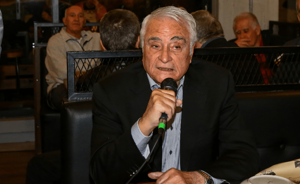 Γιδόπουλος﻿: «Δεν γίνεται η ομάδα να πληρώνει με την έδρα της και τους ...
