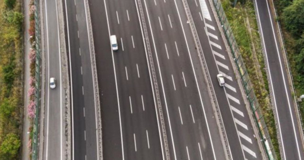 Τι είναι ο «Μπλε Διάδρομος»: Ποιος είναι ο τεράστιος δρόμος που ...