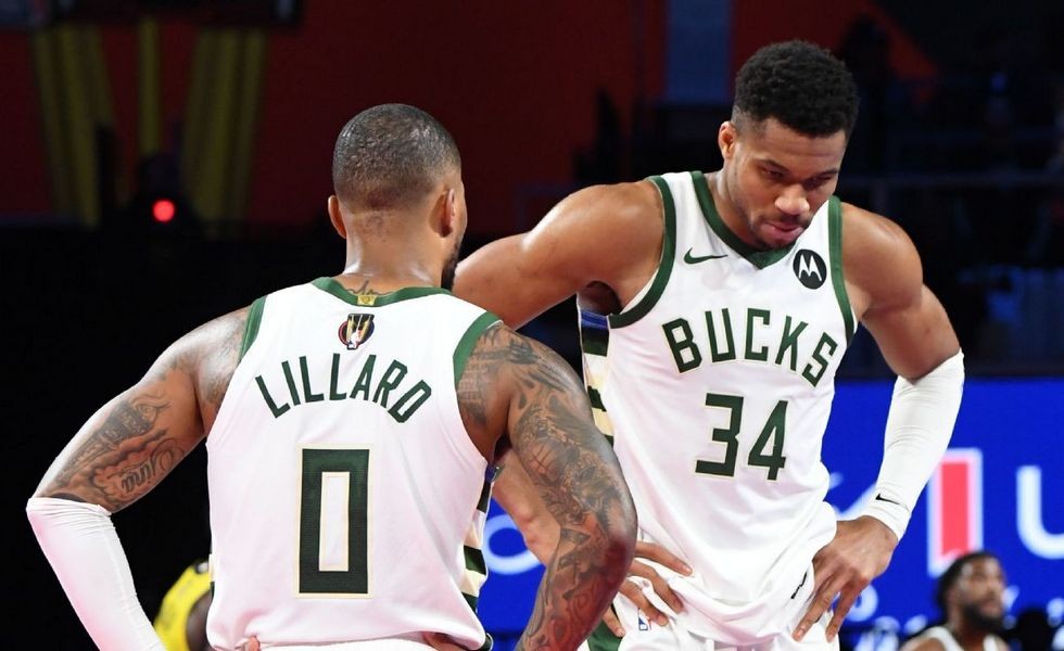 Αποκλεισμός-σοκ των Μπακς και επεισόδιο στα αποδυτήρια