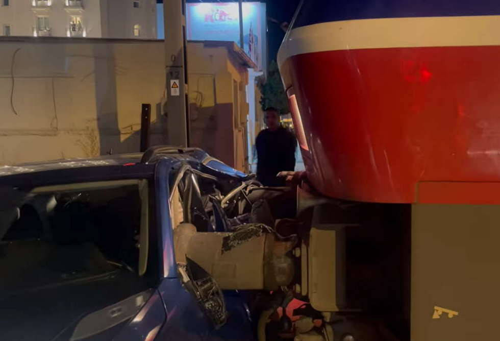 Σύγκρουση τρένου με ΙΧ στη δυτική Θεσσαλονίκη