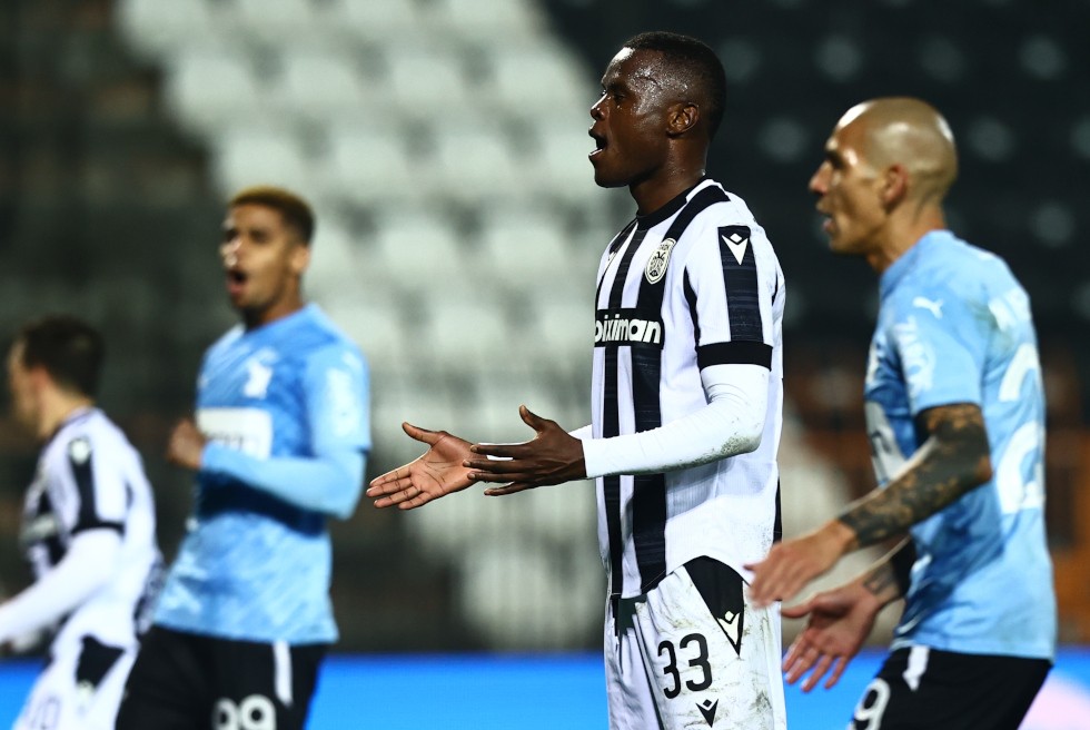 ΑΠΙΣΤΕΥΤΟ: Και δεύτερο χαμένο πέναλτι για τον ΠΑΟΚ, αυτή τη φορά με Σαμάτα