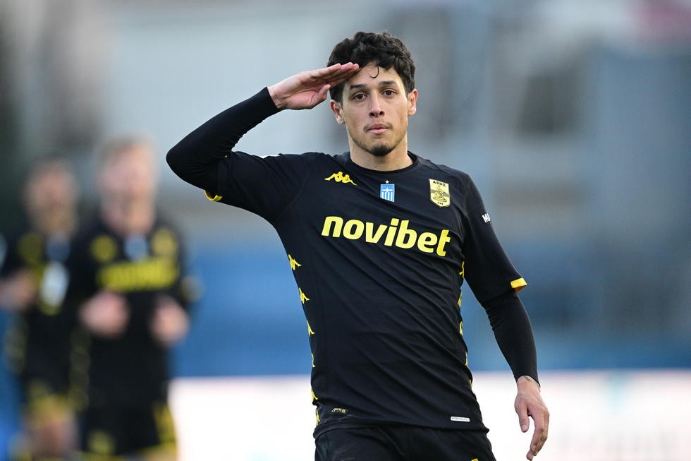 Special Agent: Τα πρώτα βλέμματα στον Κίκε Σαβέριο