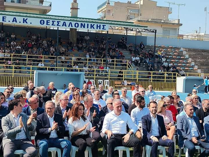 Θεσσαλονίκη: Ο Βρούτσης εγκαινίασε το νέο ταρτάν του ΕΑΚ Σταυρούπολης ...