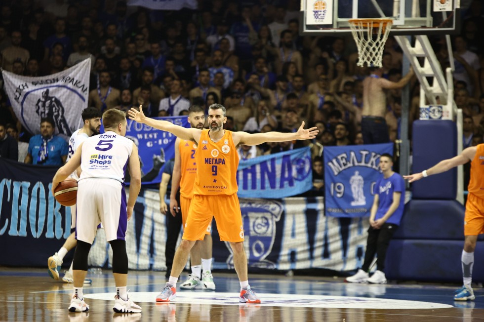 Ηρακλής: Έλιωσε στο καμίνι του Ιβανωφείου την Μεγαρίδα και «πέταξε» για ...