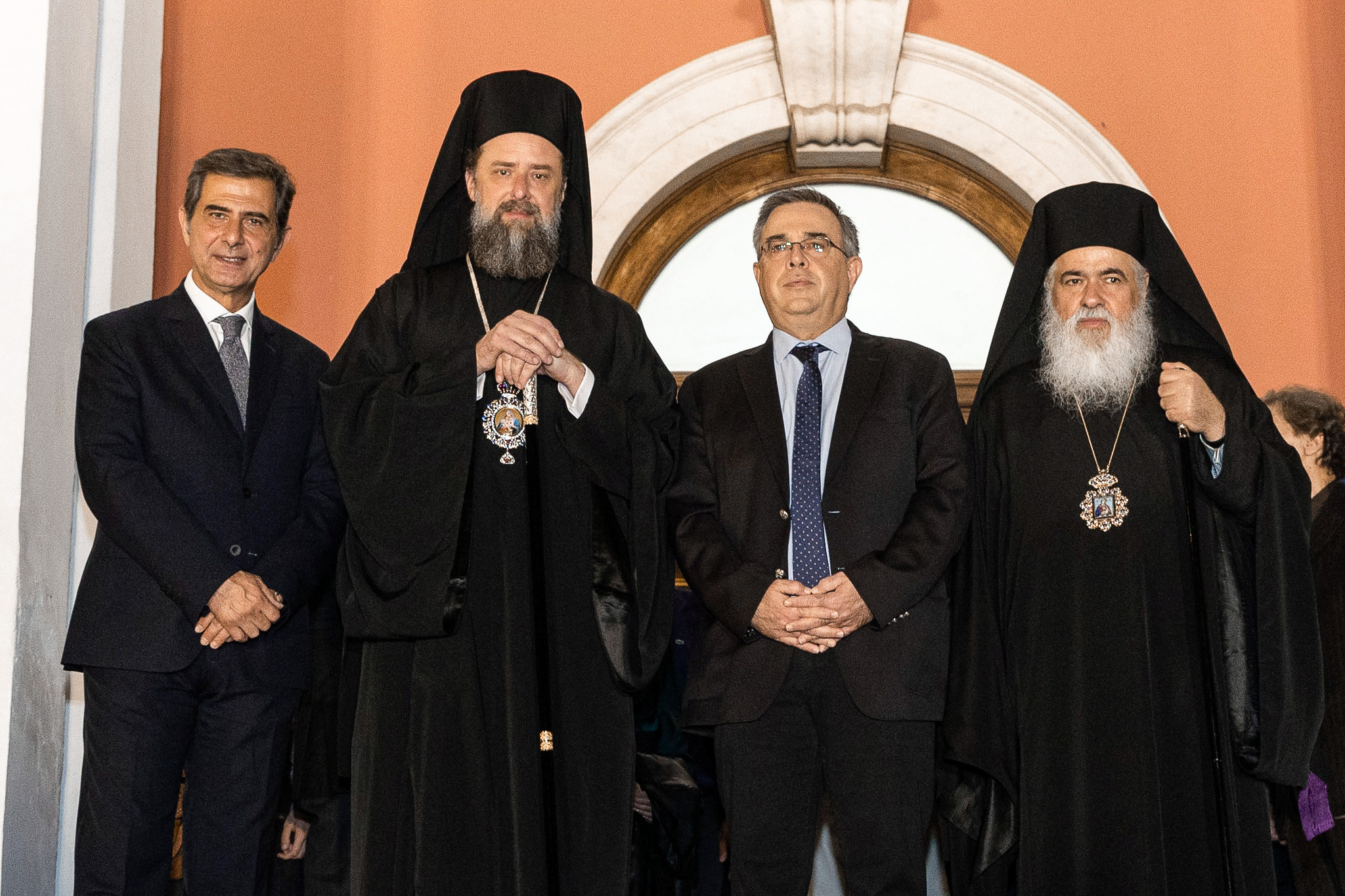 Θεσσαλονίκη: Εγκαινιάστηκε η τριπλή Έκθεση: «ΕΛΕΥΘΕΡΙΑ, Με Πίστη ...