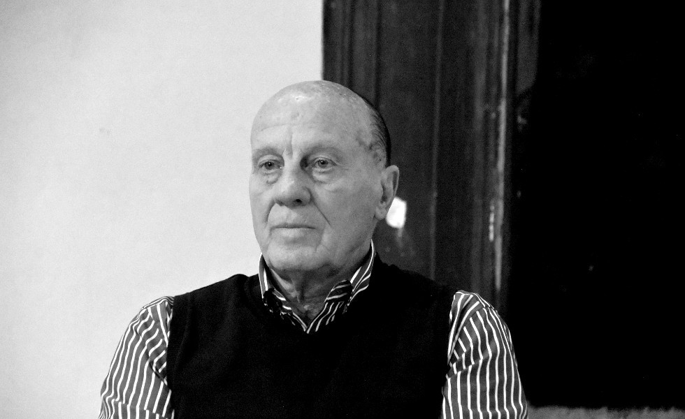 «Έφυγε» ο Μίμης Δομάζος