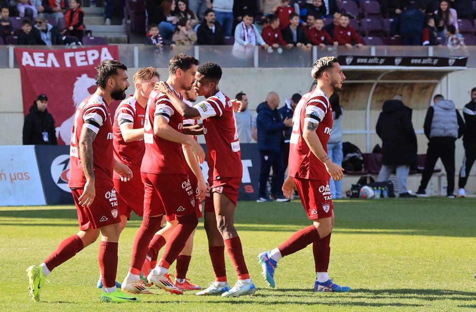 Κρούση του Ολυμπιακού σε βασικό ποδοσφαιριστή της ΑΕΛ - Πώς έχουν τα ...