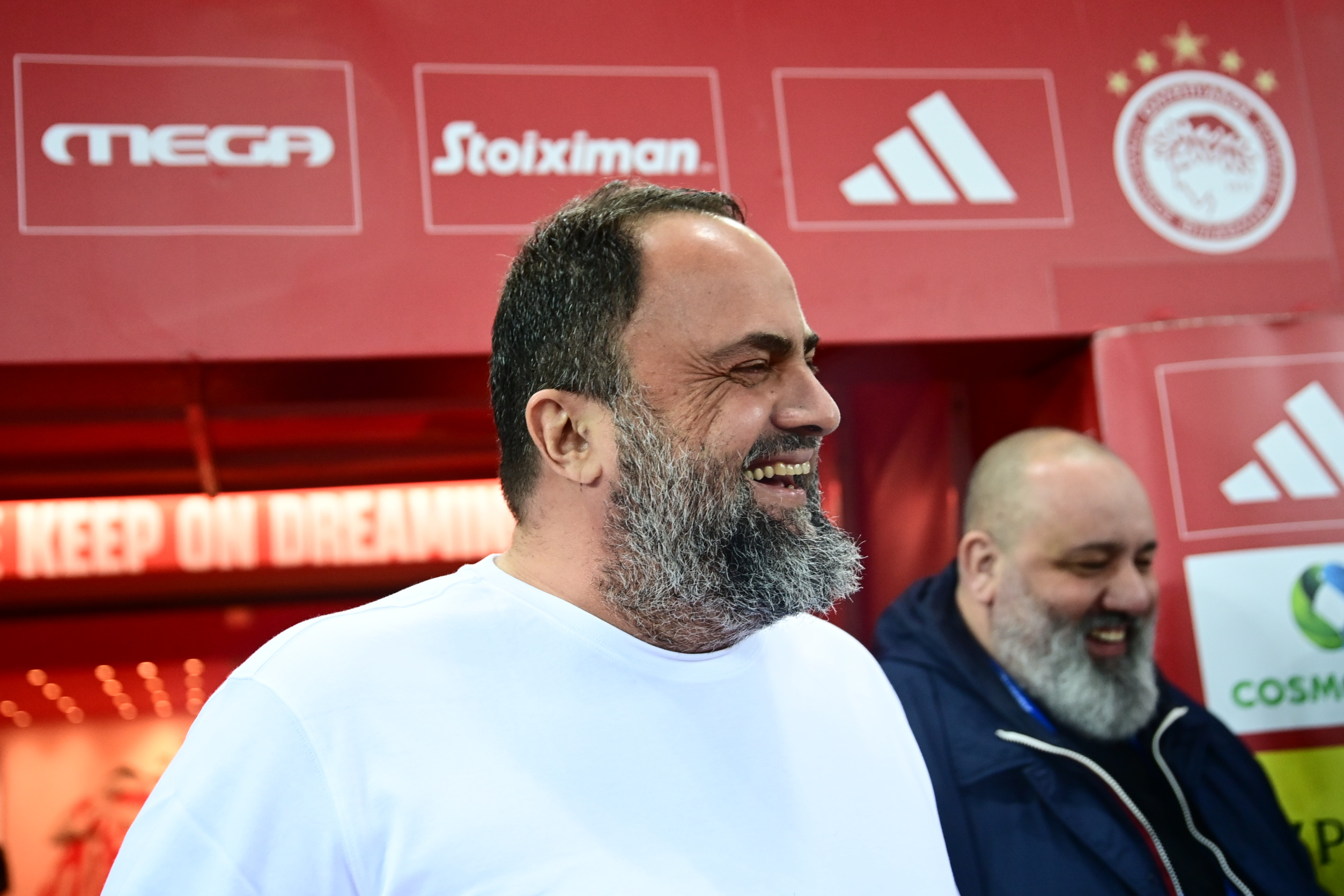 Ολυμπιακός: Ο Μαρινάκης δίνει 60 εκατ. για το νέο Καραϊσκάκη 50.000 θέσεων