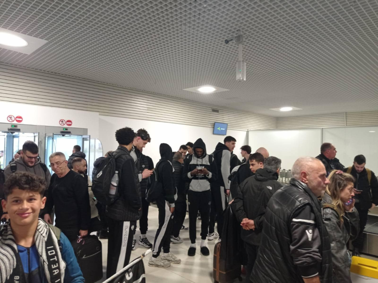 ΠΑΟΚ: Συνθήματα κατά τη διάρκεια της πτήσης της αποστολης για το Μπιλμπάο