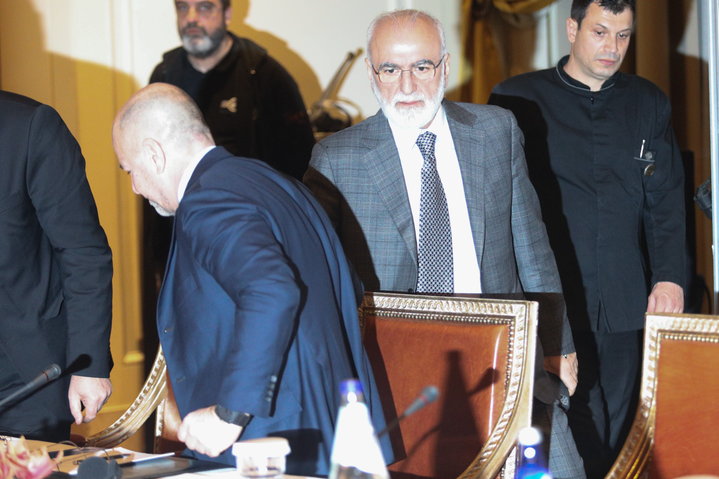Ιβάν Σαββίδης: Γιατί είναι ο κυρίαρχος του παιχνιδιού στο Λιμάνι ...