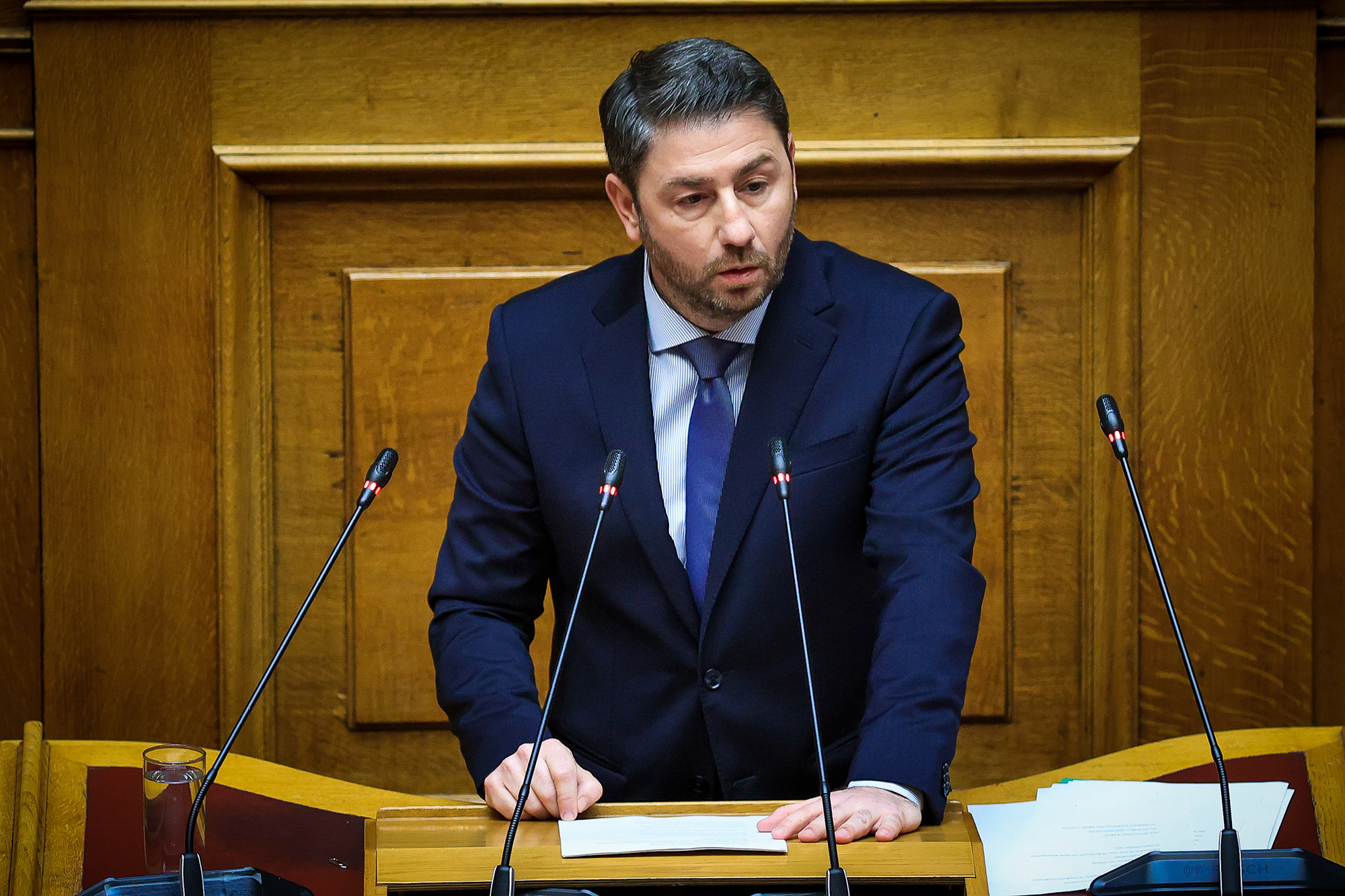 «Σφάχτηκαν» Ανδρουλάκης και Μαρινάκης για τον «Φραπέ»: Οι πλάτες και τα ...