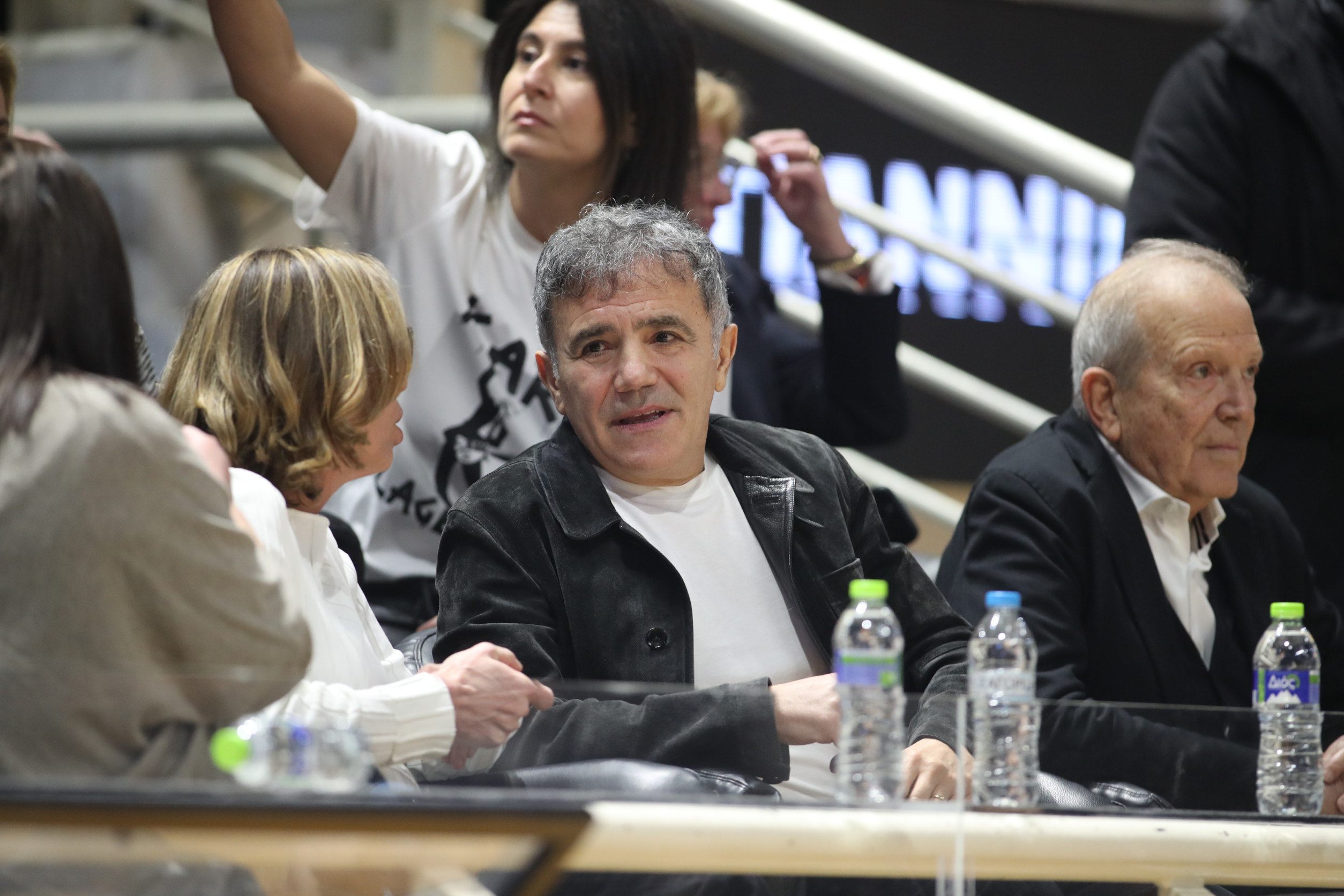 ΠΑΟΚ: Κατέβηκε στα αποδυτήρια ο Μυστακίδης, μοίρασε συγχαρητήρια στους ...