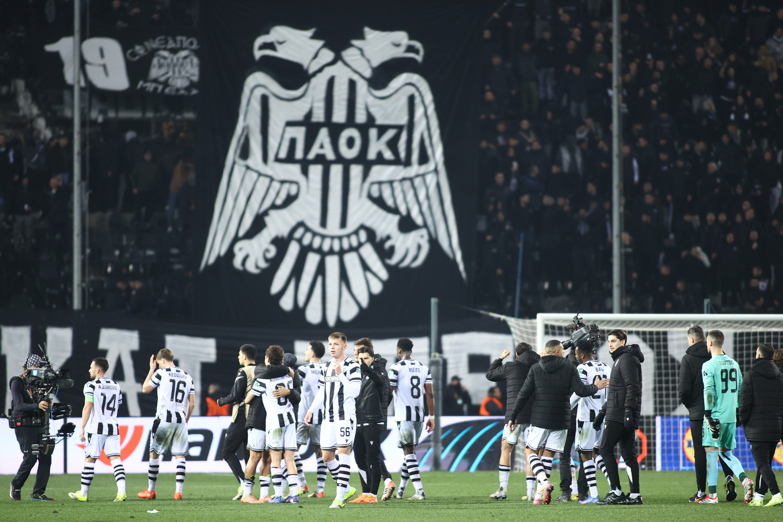 PAOK VIEW: «Αποδίδει φανταστικά ο ΠΑΟΚ, κορυφαίος όλων ο Γιακουμάκης»