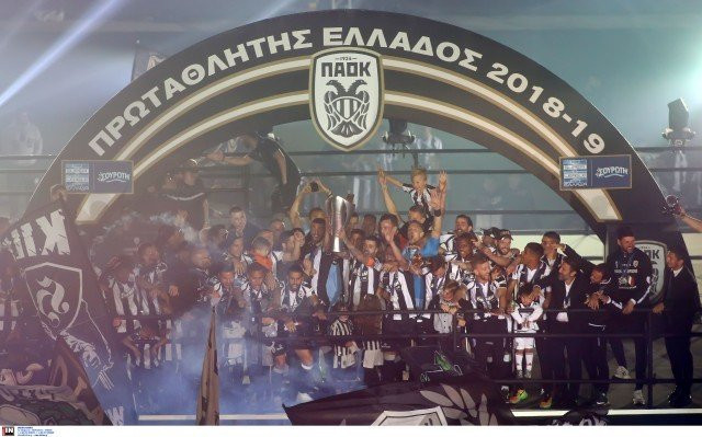 Στην κορυφή των Ultras Fans η φιέστα και οι πανηγυρισμοί του ΠΑΟΚ(vid)