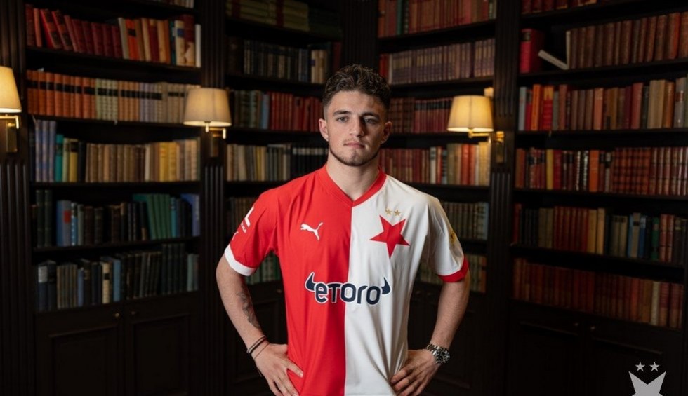 Ανακοινώθηκε από τη Σλάβια Πράγας ο Έλληνας Χρήστος Ζαφείρης